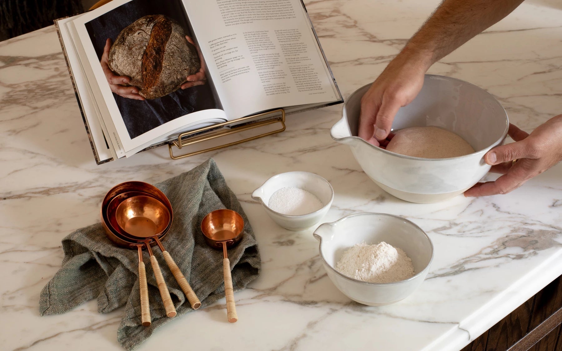 Cake Stands & Pedestals – The Vintage Rug Shop