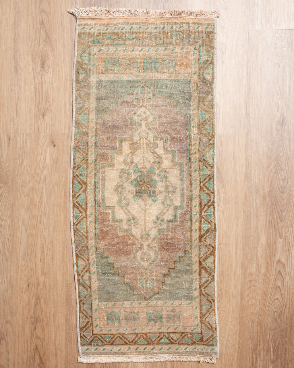 CAIRIS (2 X 3) – The Vintage Rug Shop