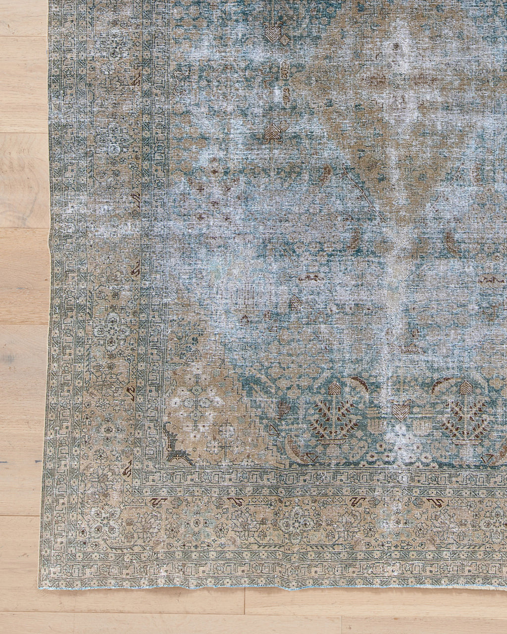HEWITT (8 X 11) – The Vintage Rug Shop