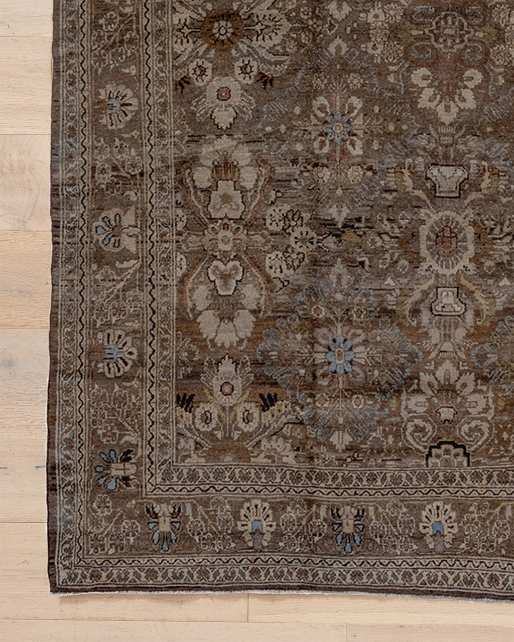 SABINA (7 X 10) – The Vintage Rug Shop